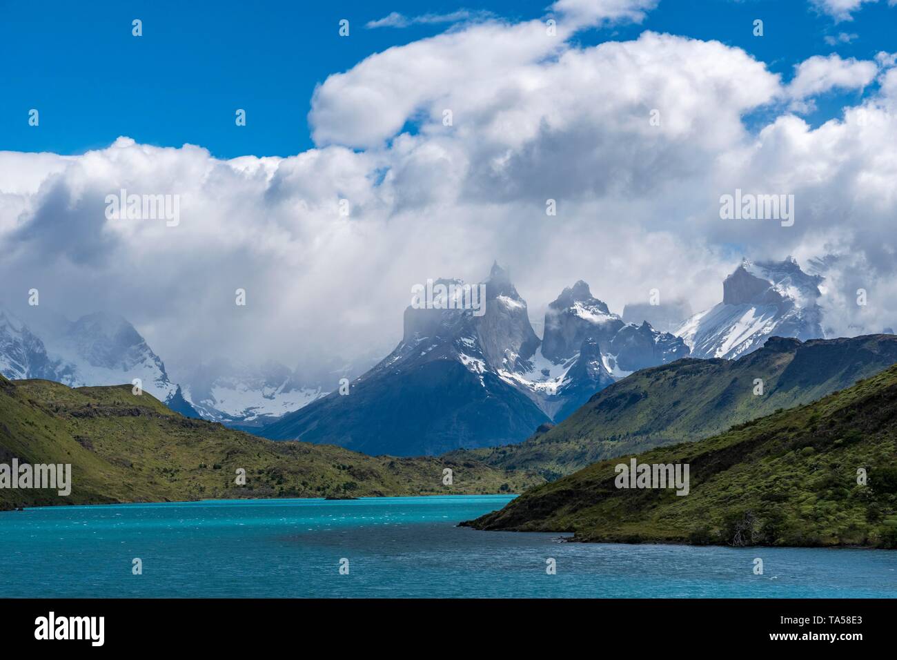 Rio Paine with the Cuernos del Paine, Torres del Paine National Park ...