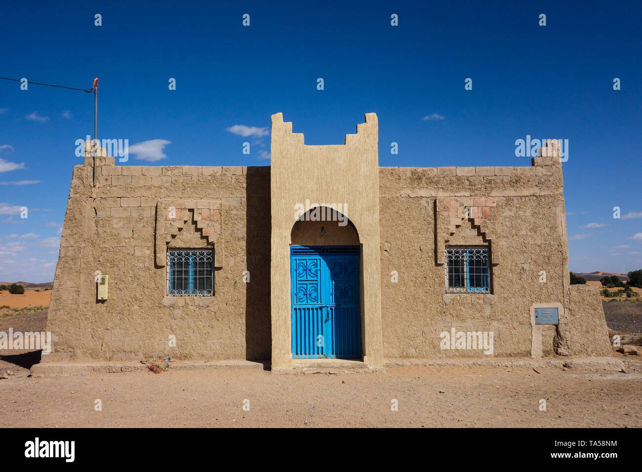 Sahara Desert Houses Premium Photo | Berber House In Sahara Desert