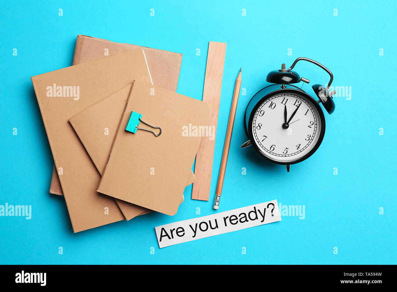 Exam paper clock hi-res stock photography and images - Alamy
