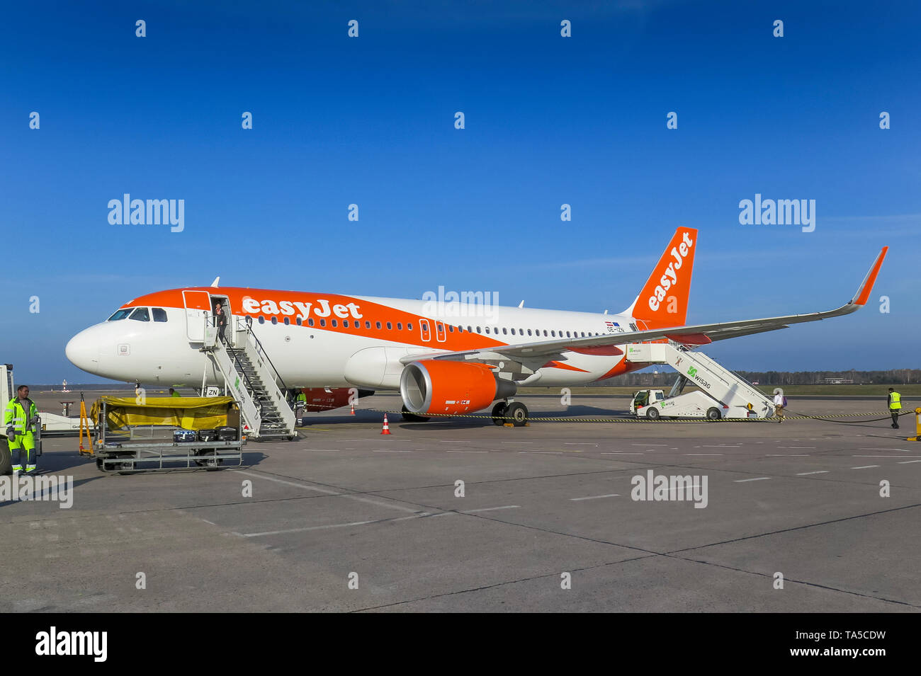 Airplane easy jet, airport, Tegel, Berlin, Germany, Flugzeug Easyjet ...