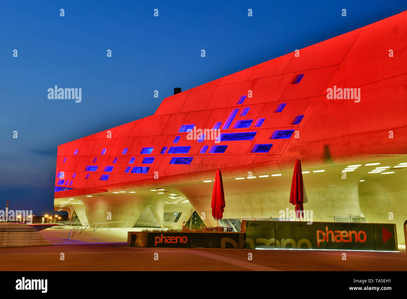 Phaeno – science center hi-res stock photography and images - Alamy