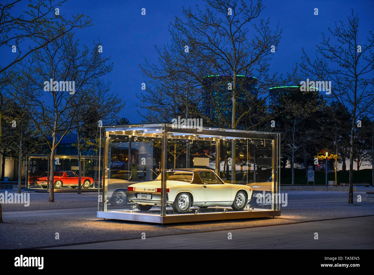 Porsche, glass box, VW Autotown, Wolfsburg, Lower Saxony, Germany ...
