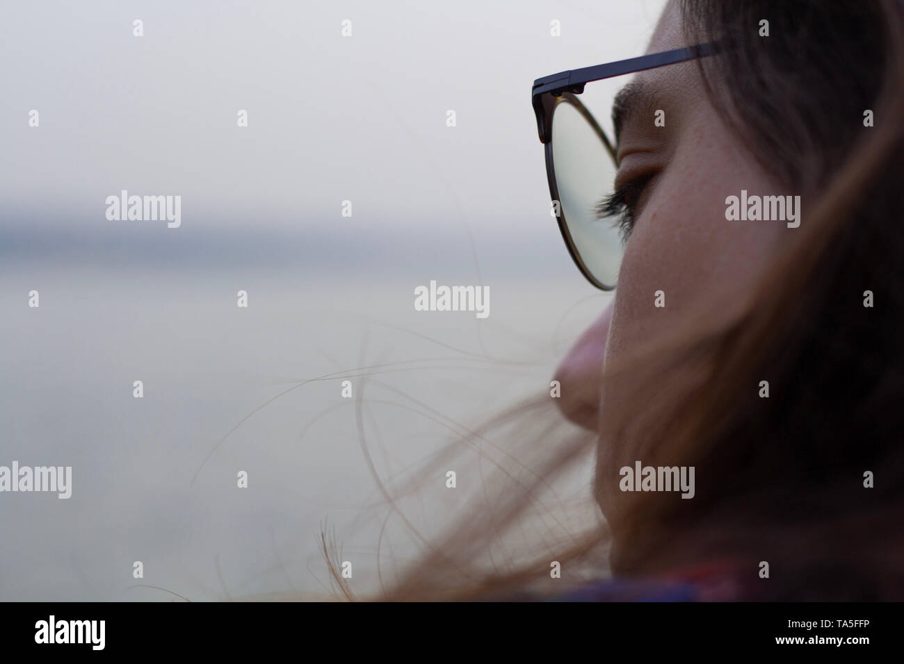 Light with girl hi-res stock photography and images - Alamy