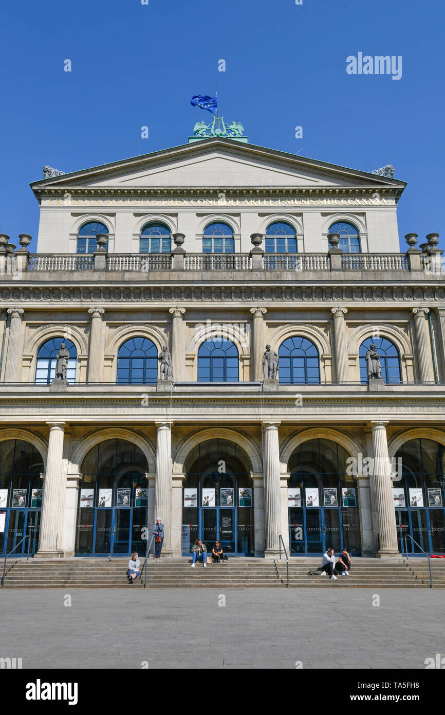 Opernplatz hannover hi-res stock photography and images - Alamy