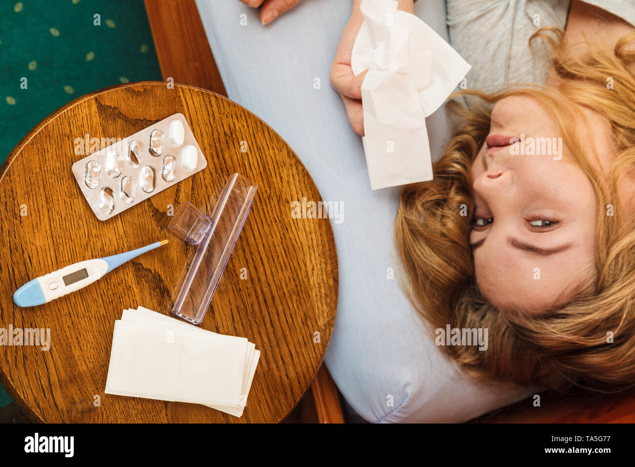 Woman caught drugs hi-res stock photography and images - Alamy