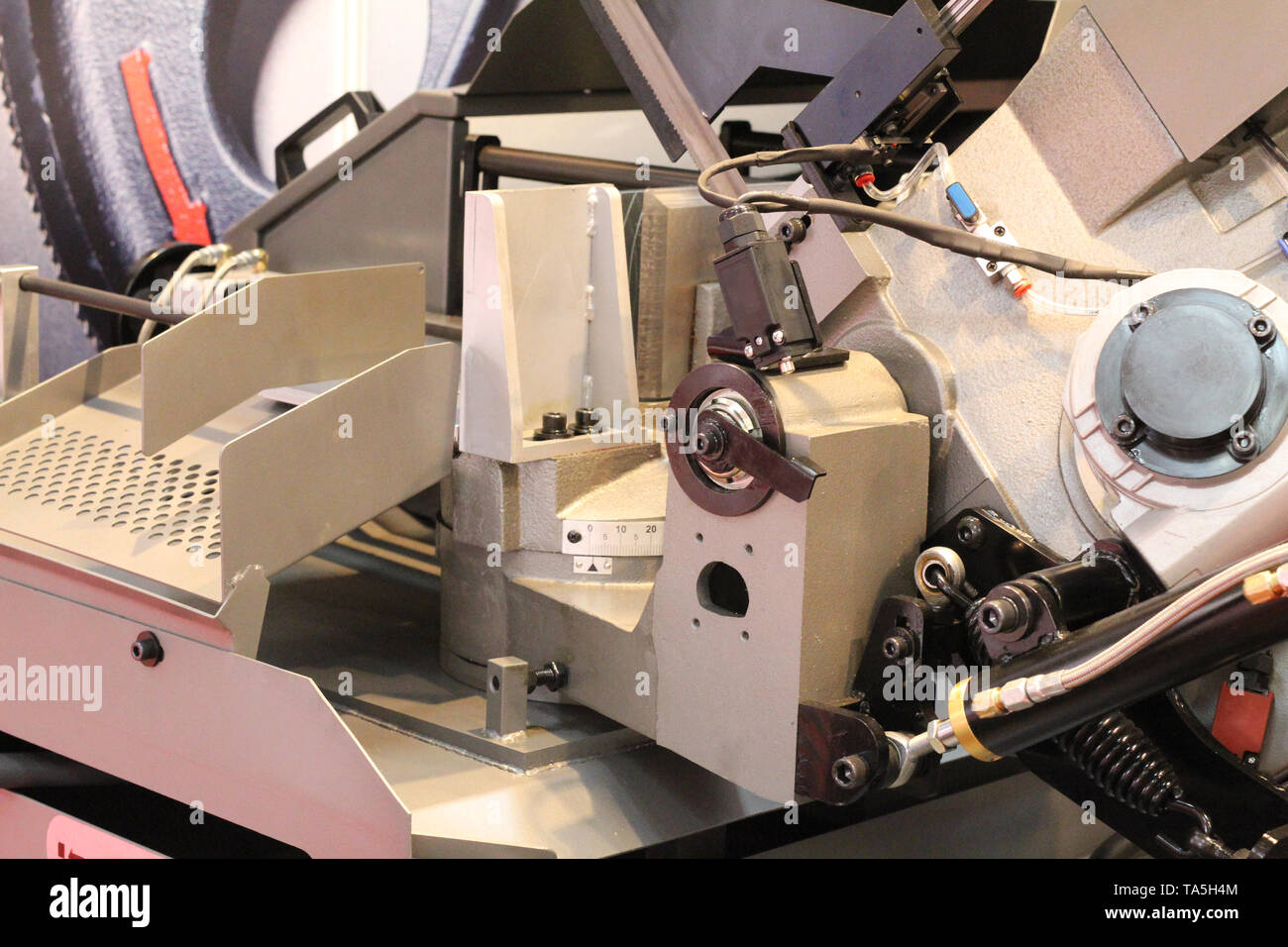 Band saw machine hi-res stock photography and images - Alamy