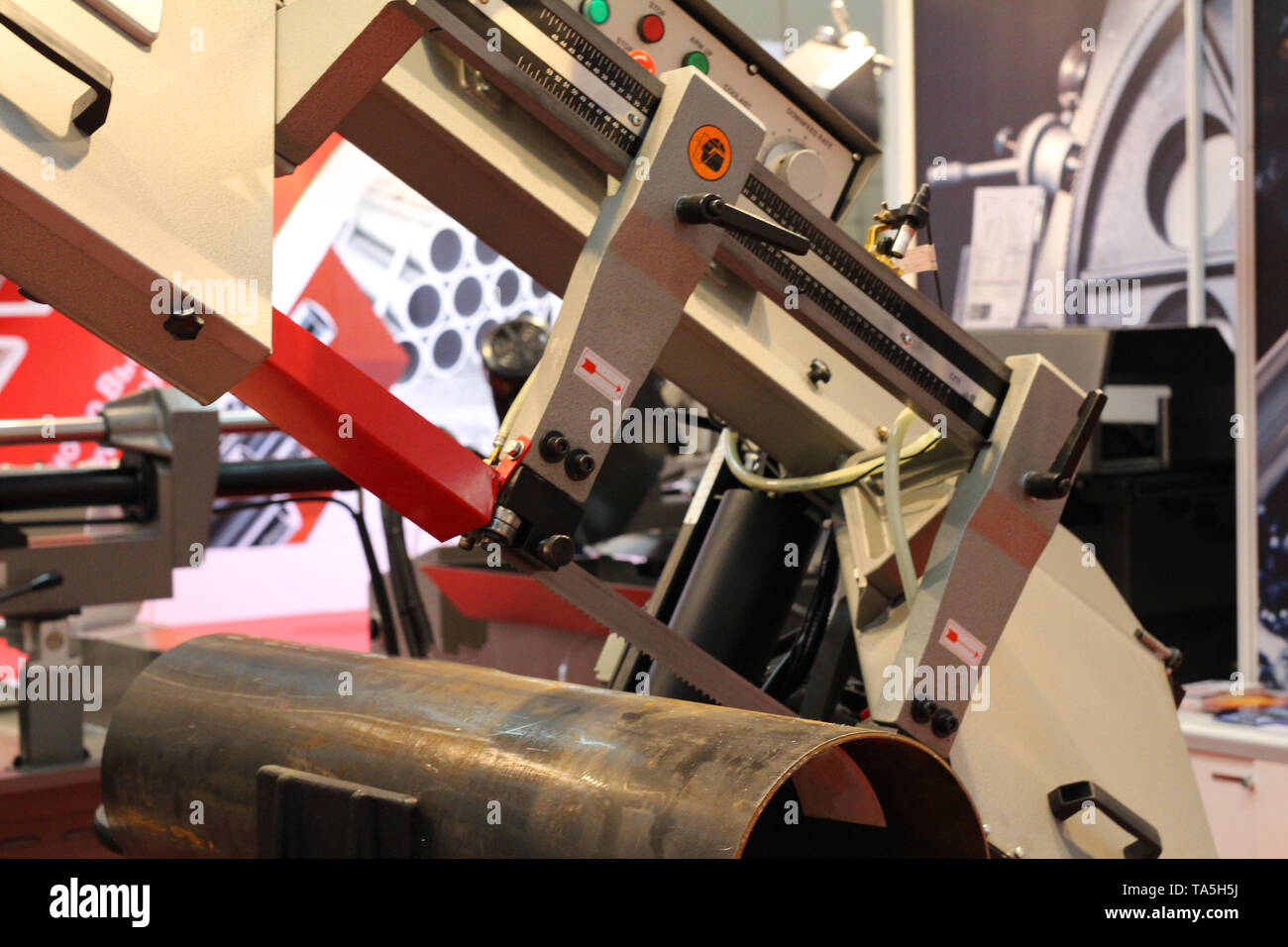 Band saw machine hi-res stock photography and images - Alamy