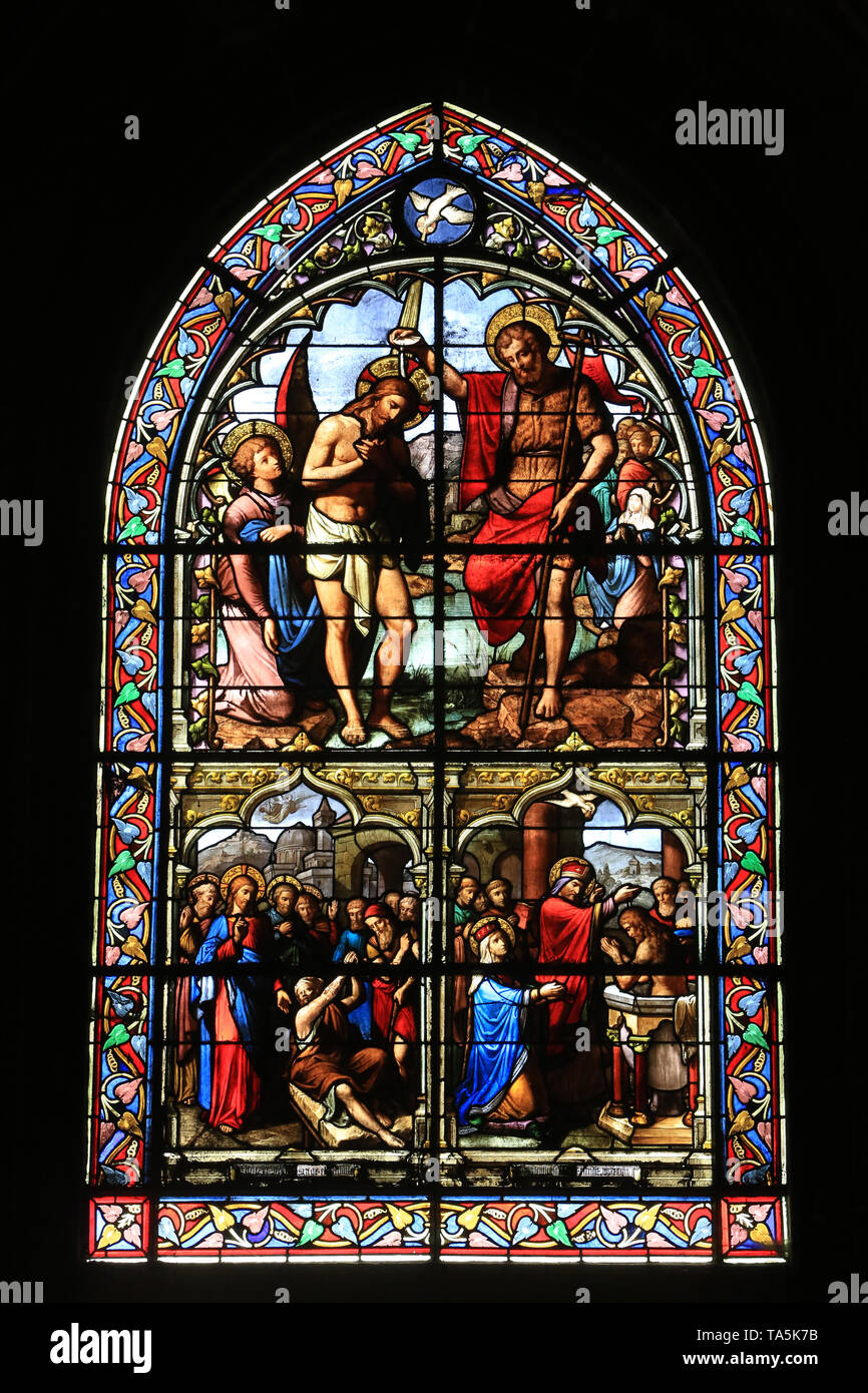 Baptême de Jésus-Christ. Vitrail. Eglise Saint-Nizier de Lyon. Christ ...