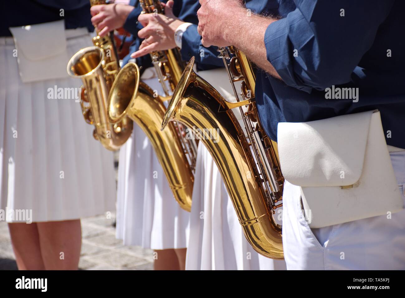 Marching orchestra band hi-res stock photography and images - Alamy