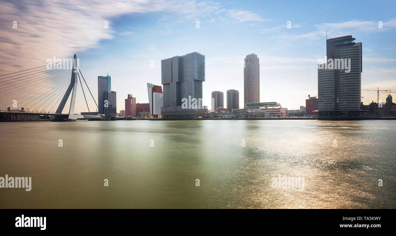 Rotterdam skyline hi-res stock photography and images - Alamy