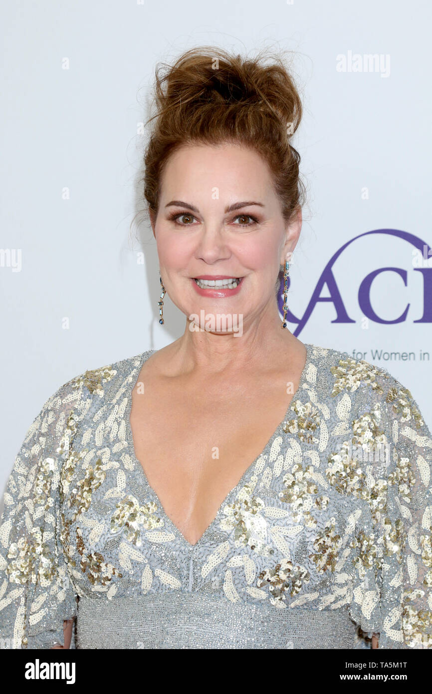 May 21, 2019 - Beverly Hills, CA, USA - LOS ANGELES - MAY 21: Elizabeth ...