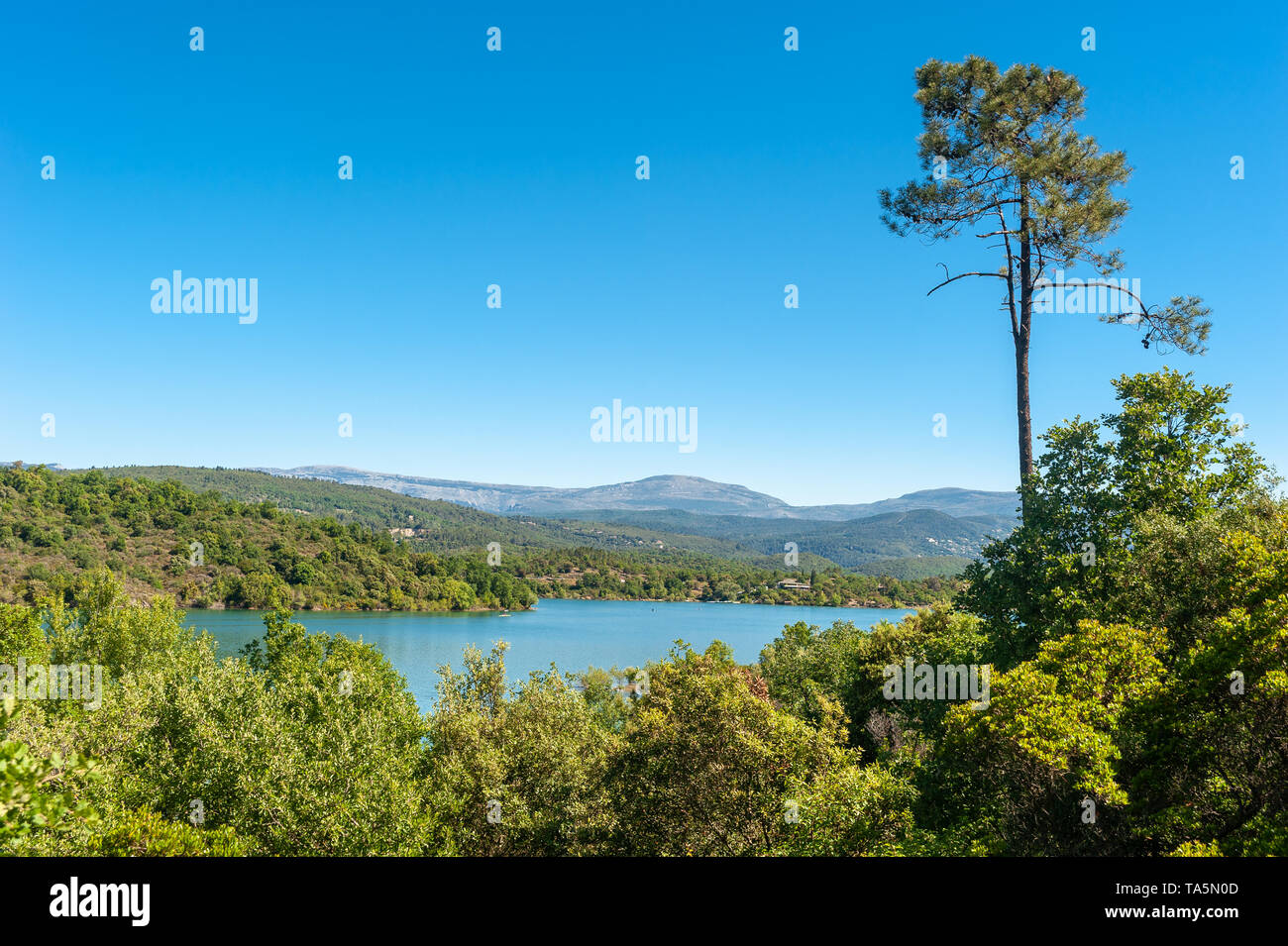 Lac saint cassien hi-res stock photography and images - Alamy