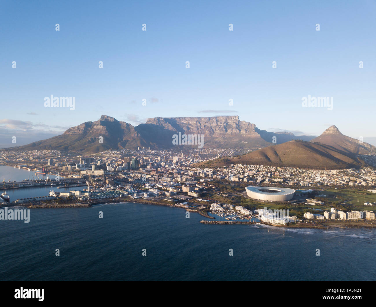 Cape town table mountain aerial hi-res stock photography and images - Alamy