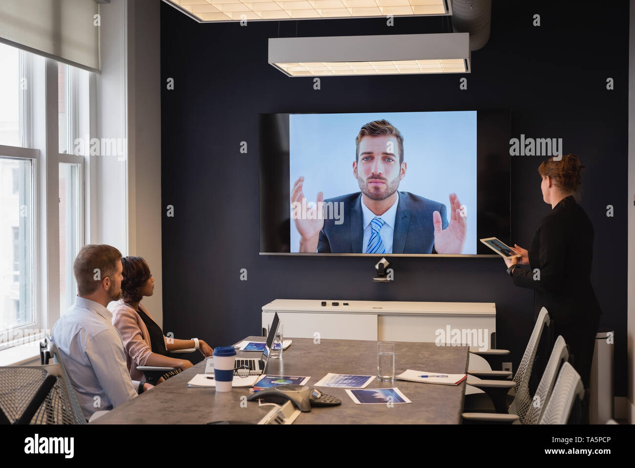 Video conferencing hi-res stock photography and images - Alamy