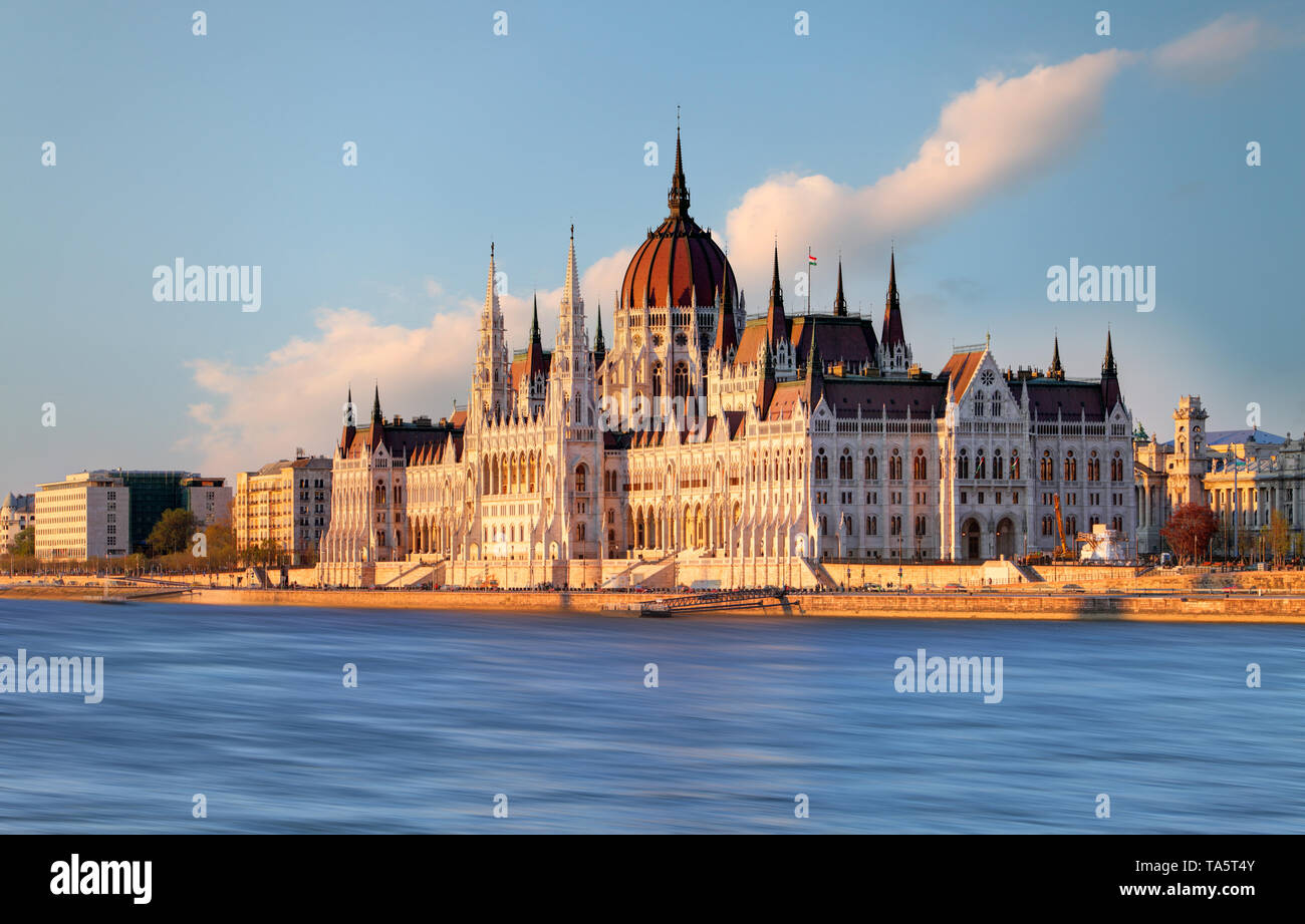 Architecture symbol budapest hi-res stock photography and images - Alamy