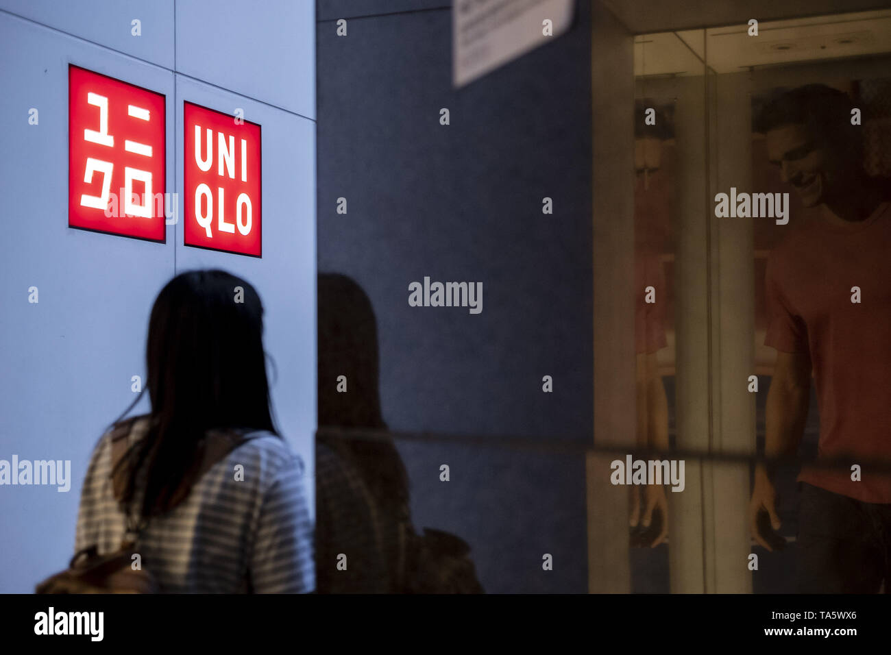 May 21, 2019 - Hong Kong - Uniqlo logo, a Japanese Fashion store, seen ...