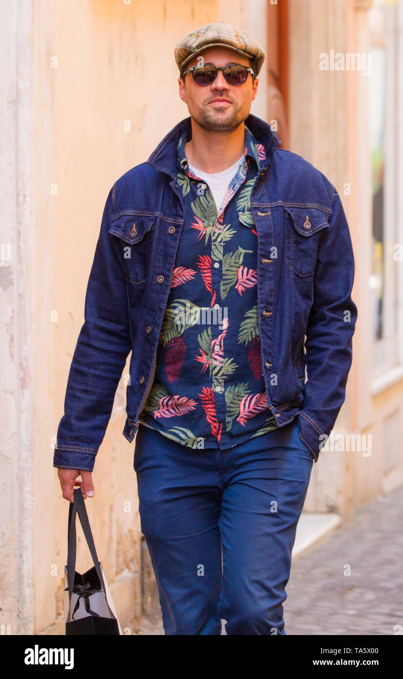 Brett dalton hi-res stock photography and images - Alamy