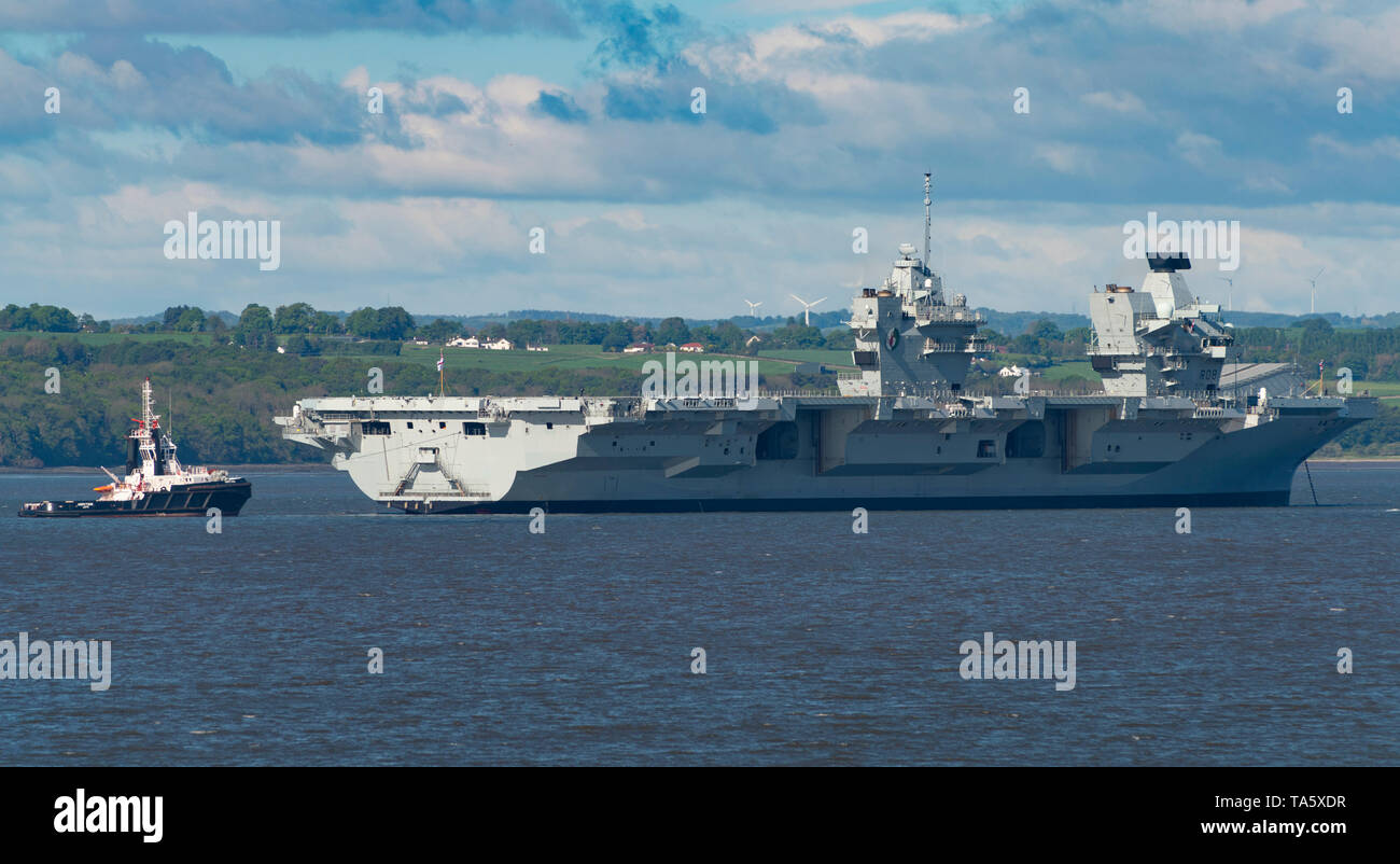Queen elizabeth in dry dock hi-res stock photography and images - Alamy