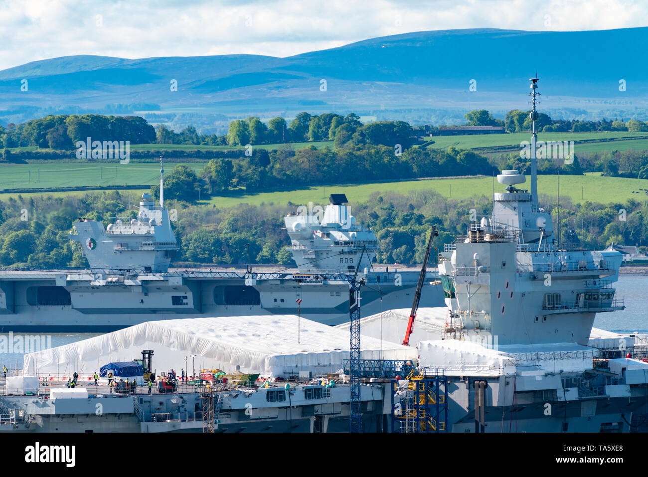 Hms prince of wales hi-res stock photography and images - Alamy