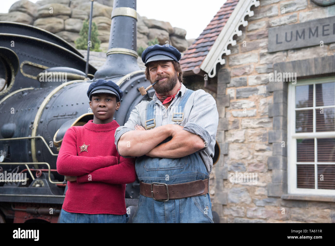 Potsdam, Germany. 22nd May, 2019. The actors Solomon Gordon (l) and ...