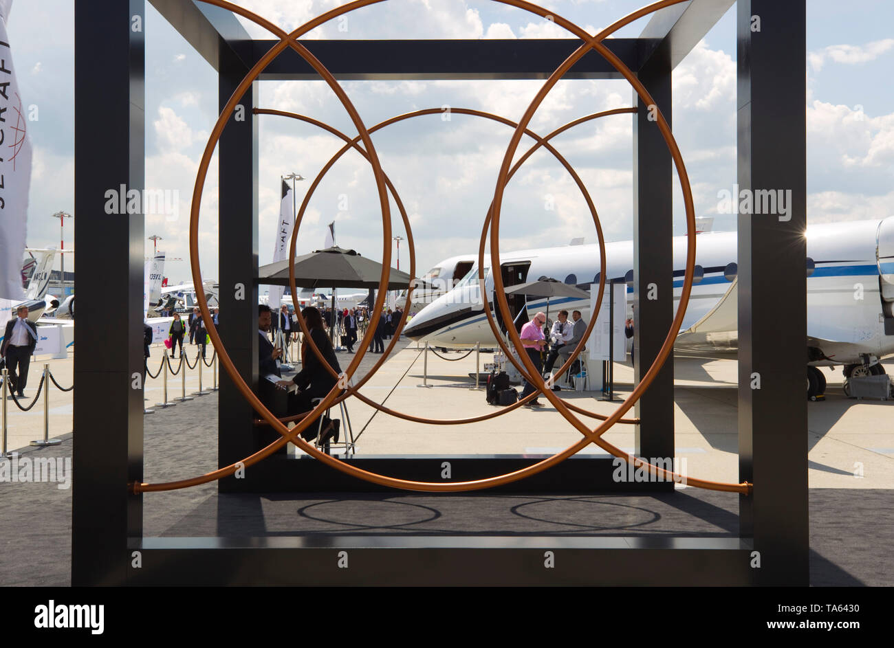 Business jet ebace aircraft trade hi-res stock photography and images ...