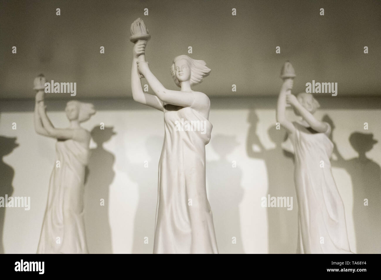 1989 june 5 tiananmen square hi-res stock photography and images - Alamy