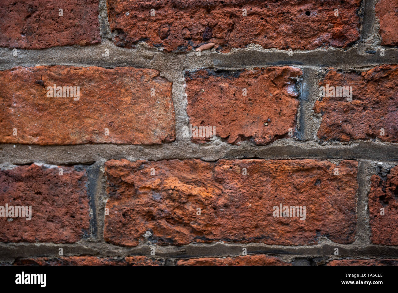 Dirt brick wall. Facture of old bricks Stock Photo - Alamy