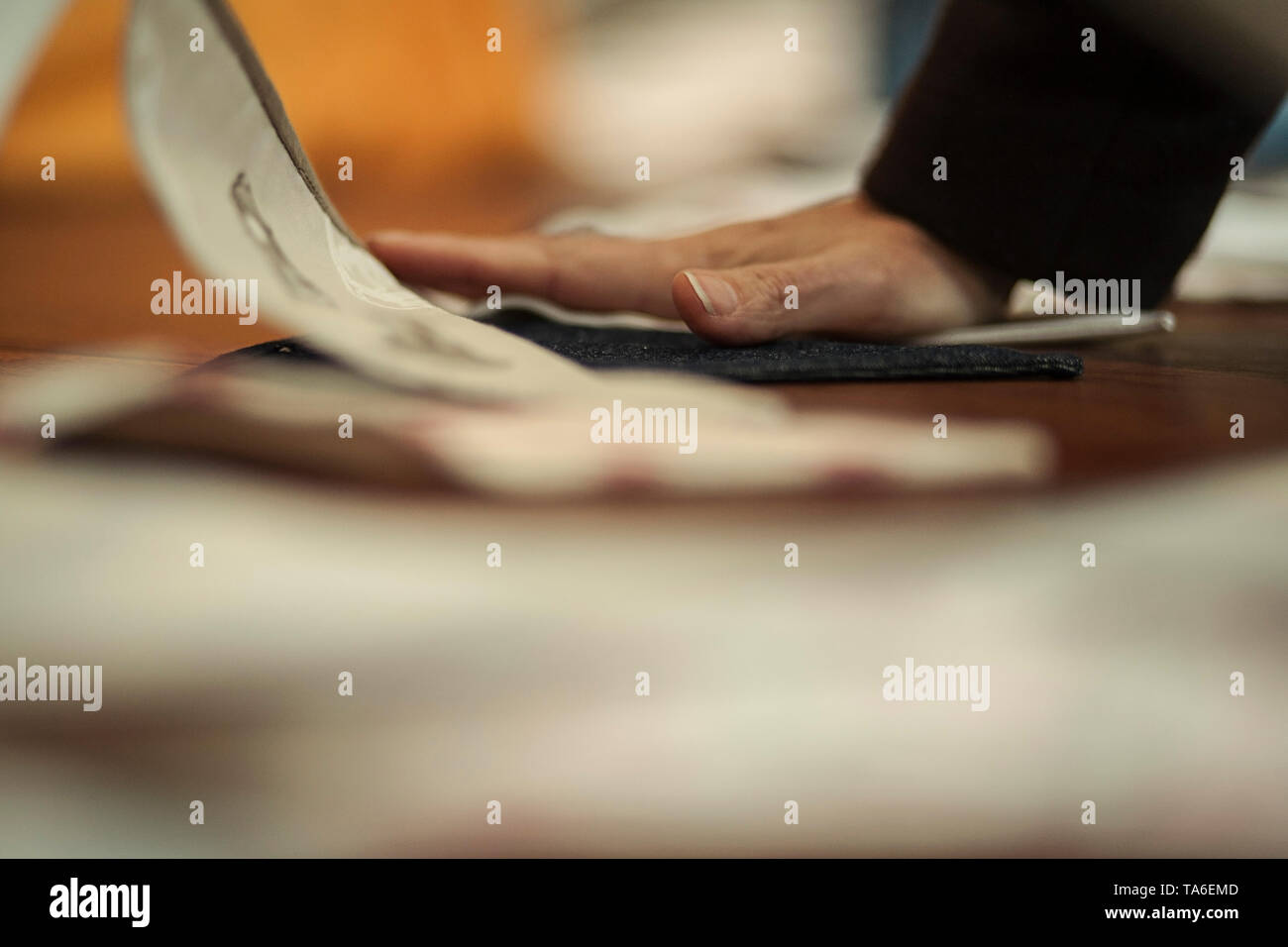 Hand Pressing Down High Resolution Stock Photography and Images - Alamy