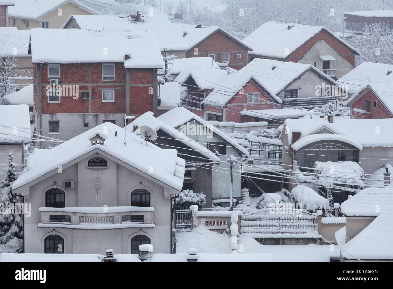Heavy Snow On Roof