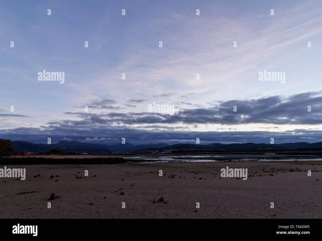 What to do in laredo hi-res stock photography and images - Alamy