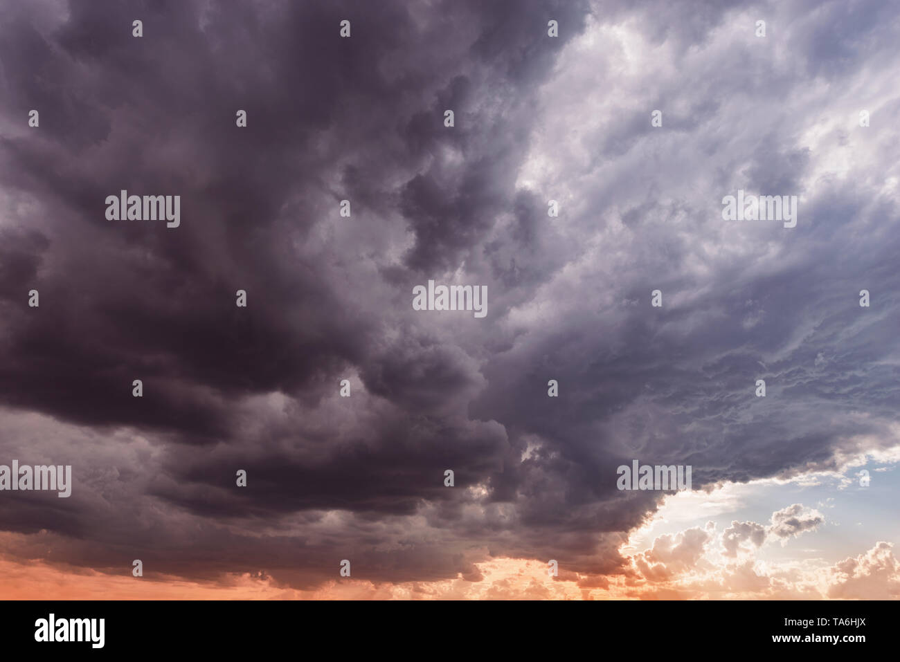 Cumulonimbus clouds storm rain hi-res stock photography and images - Alamy