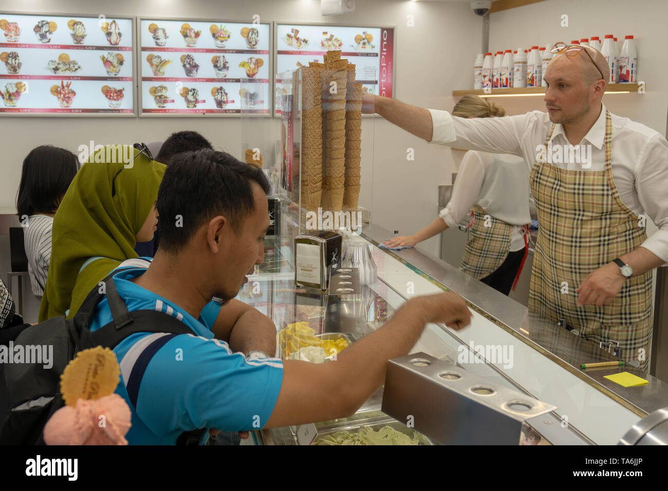 Ice Cream Shop Germany High Resolution Stock Photography and Images - Alamy