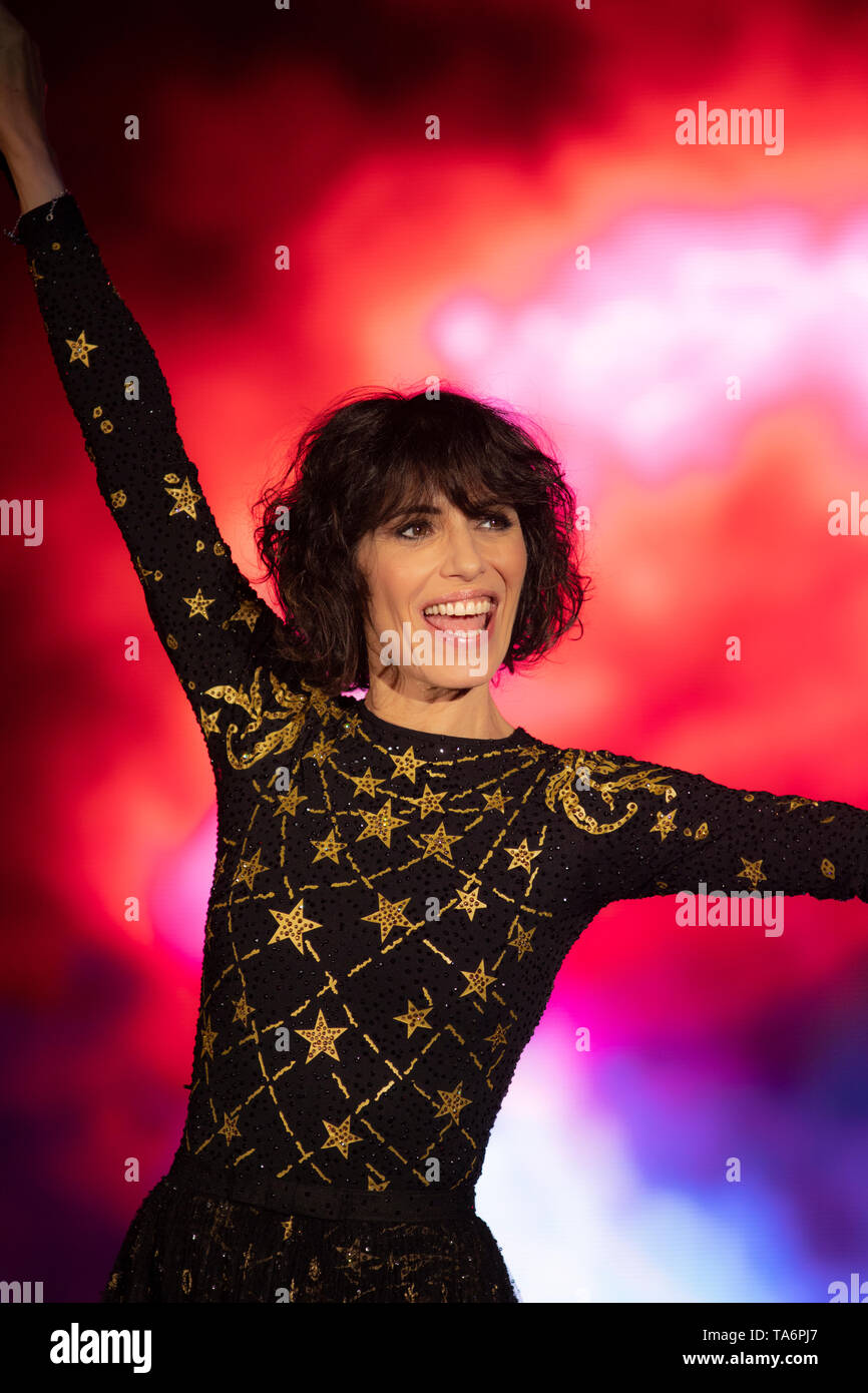 Naples, Italy. 28th Aug, 2017. Giorgia, famous italian singer, performs ...