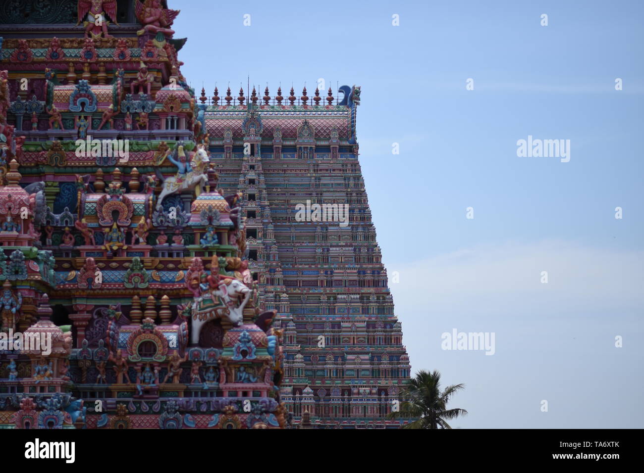 Srirangam india temples hi-res stock photography and images - Alamy