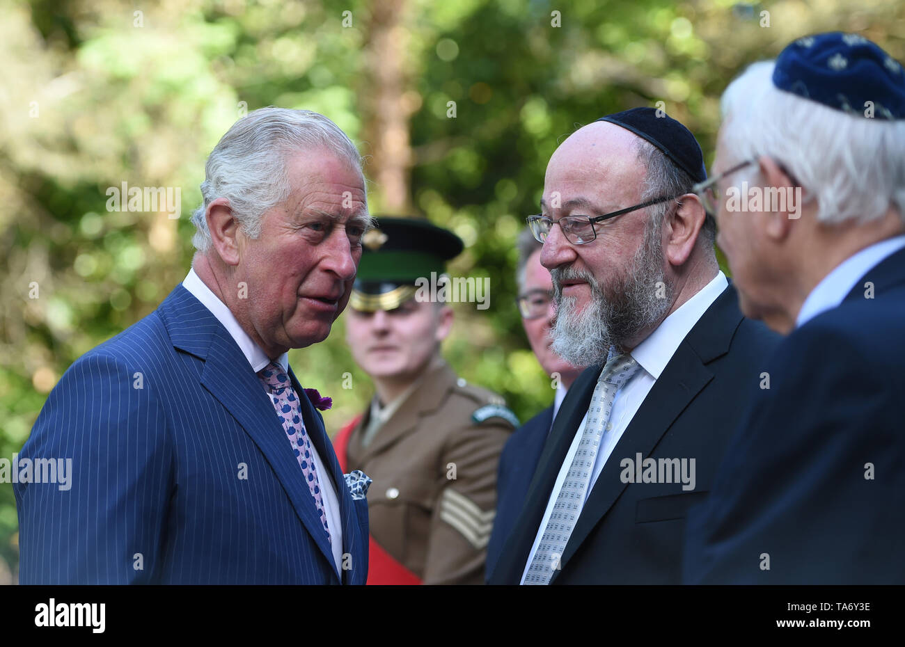 The Prince of Wales with Chief Rabbi Ephraim Mirvis during a visit to ...