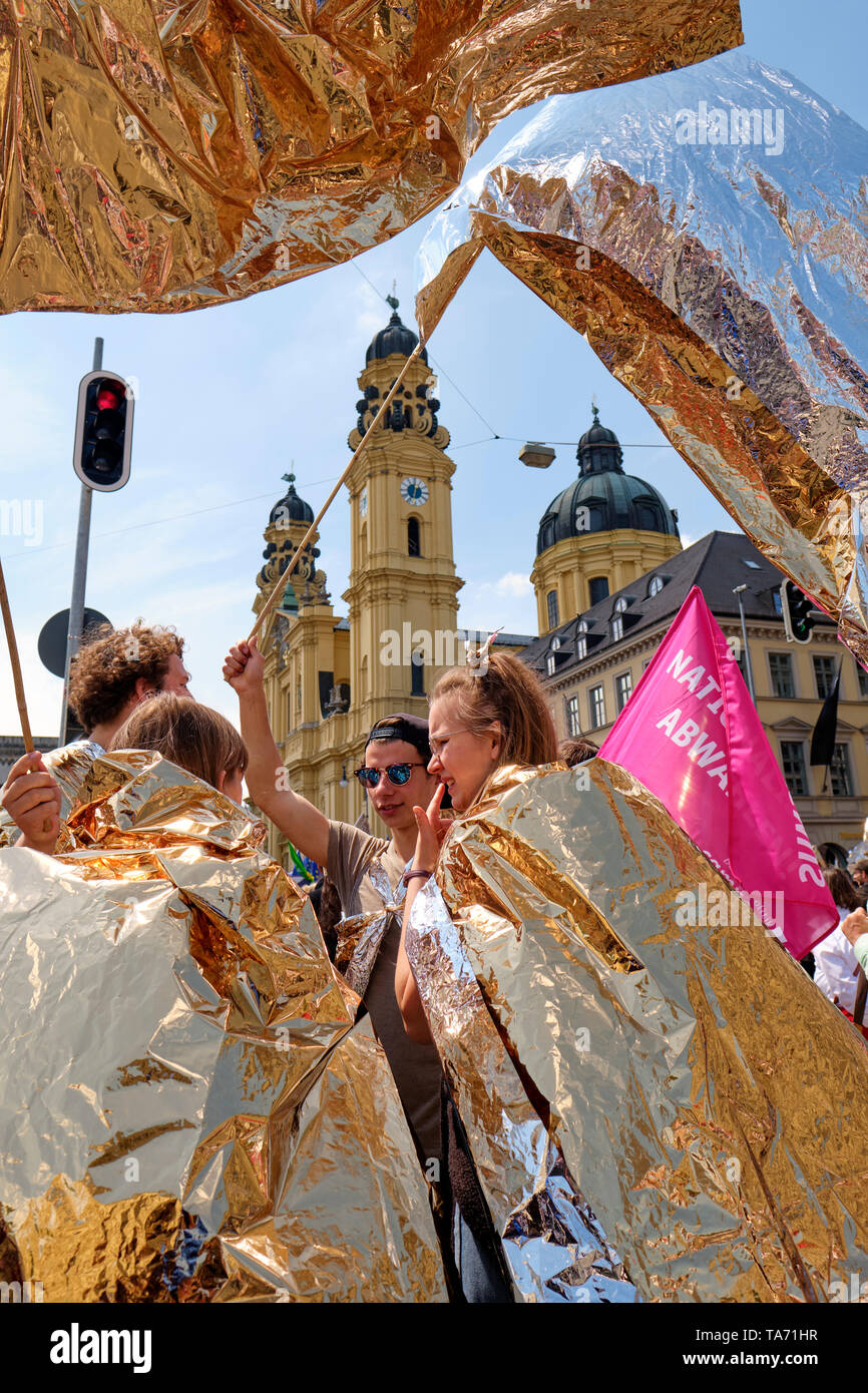 Unite flags hi-res stock photography and images - Alamy