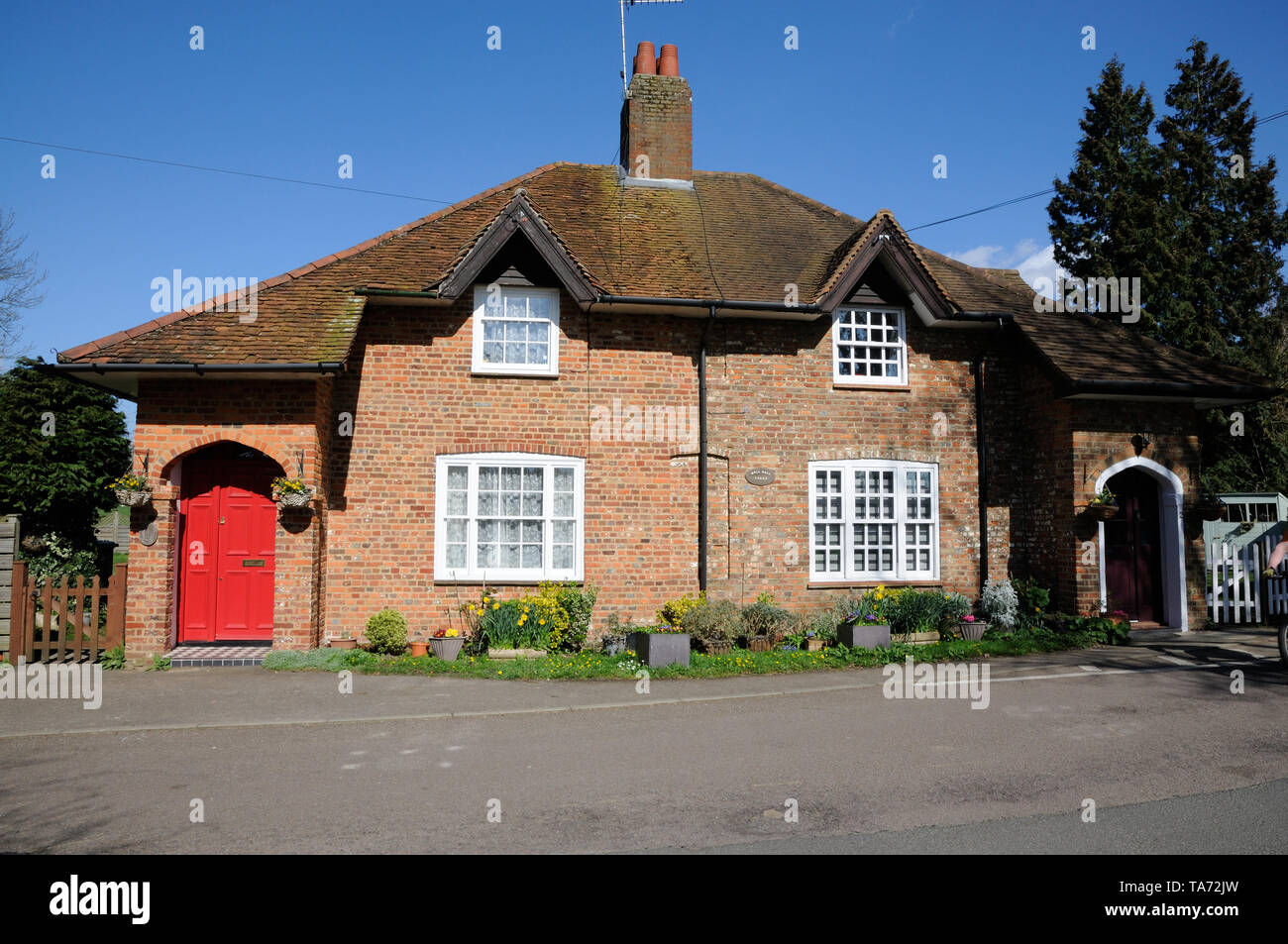 Aldenham hertfordshire hi-res stock photography and images - Alamy