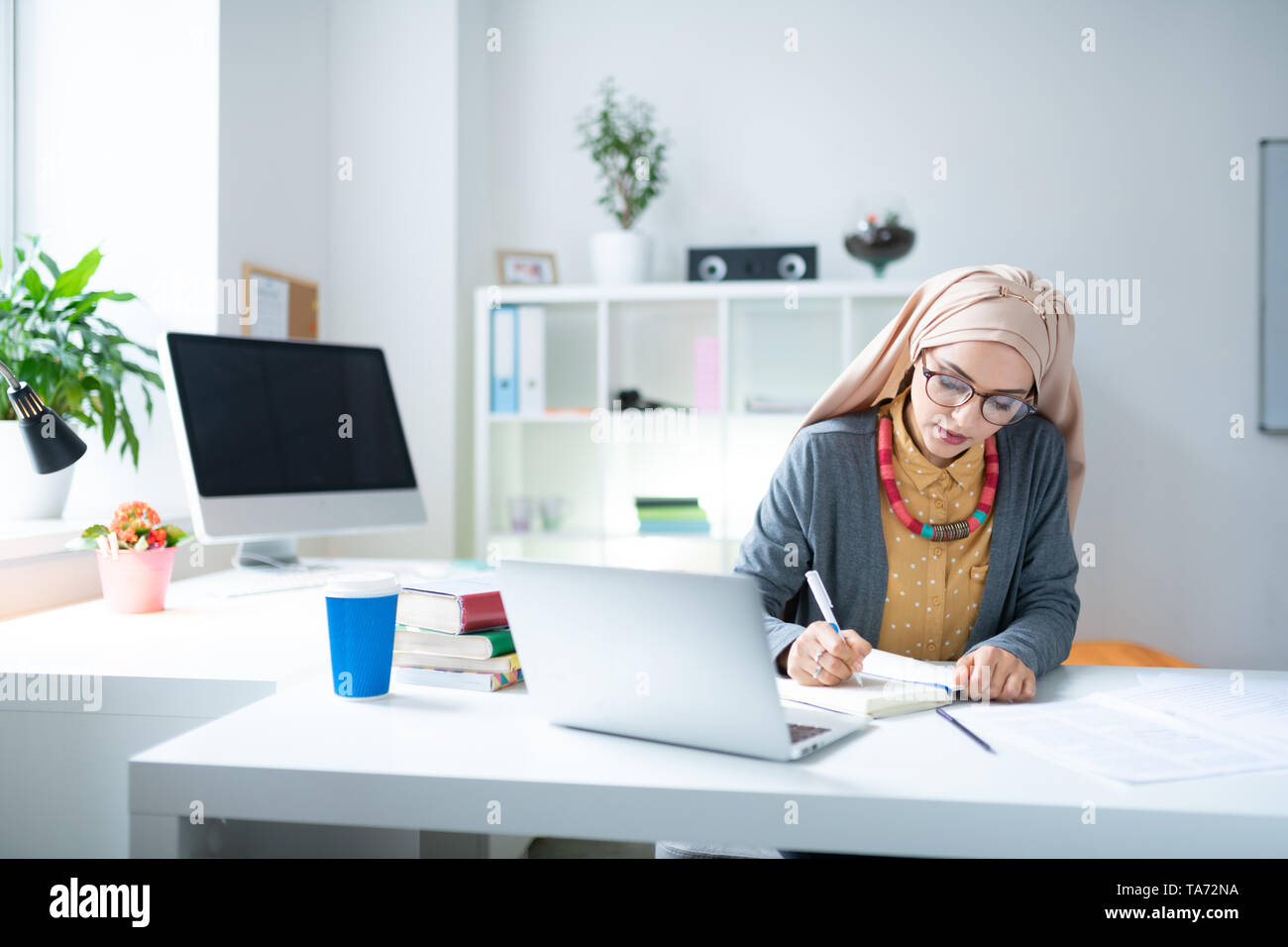 Teacher notes hi-res stock photography and images - Alamy