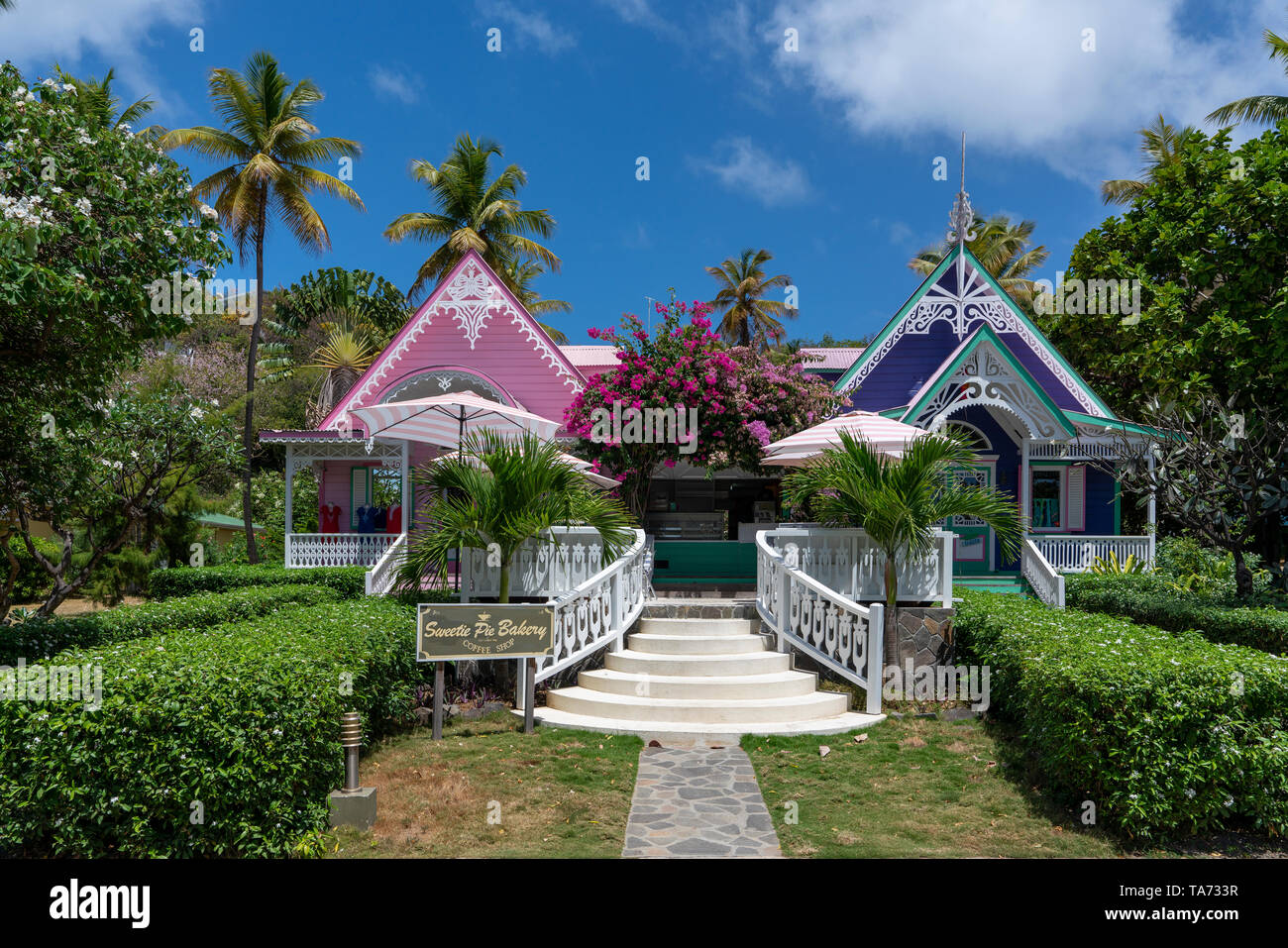 Village shops on mustique hi-res stock photography and images - Alamy