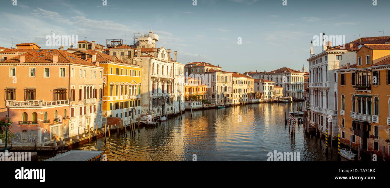 Panorama of the grand canal hi-res stock photography and images - Alamy