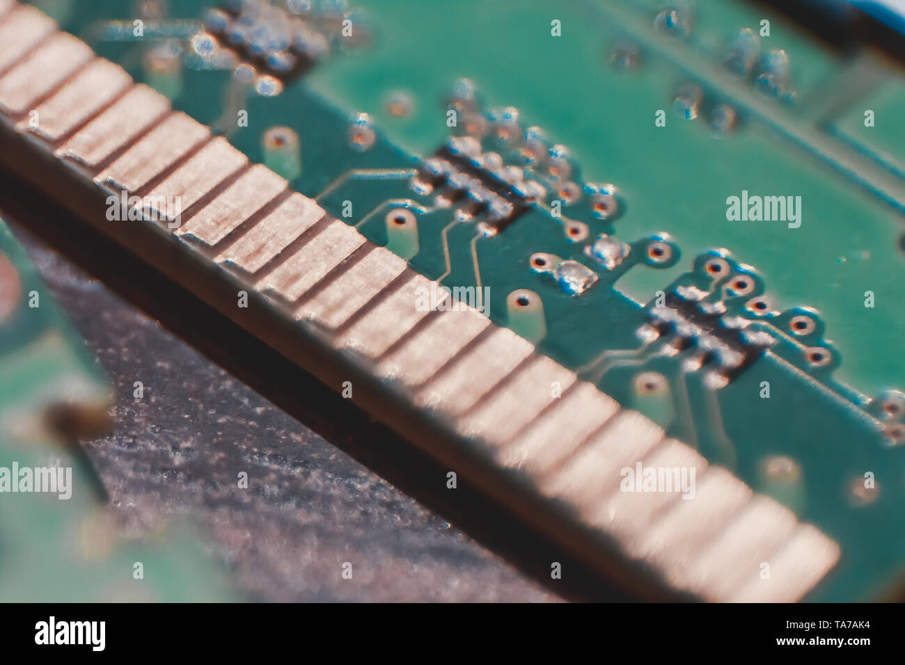 Gold connector pins hi-res stock photography and images - Alamy