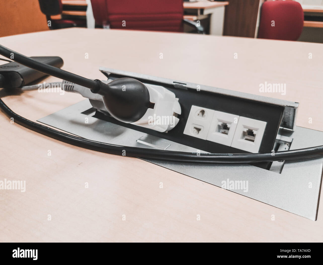 Conference Room Table Ethernet Ports at Marva Owens blog