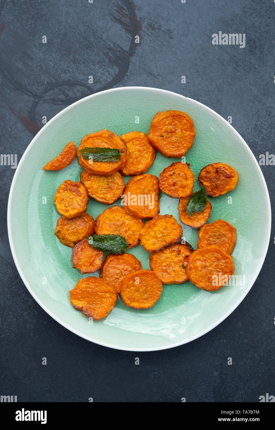 Roast squash hi-res stock photography and images - Alamy