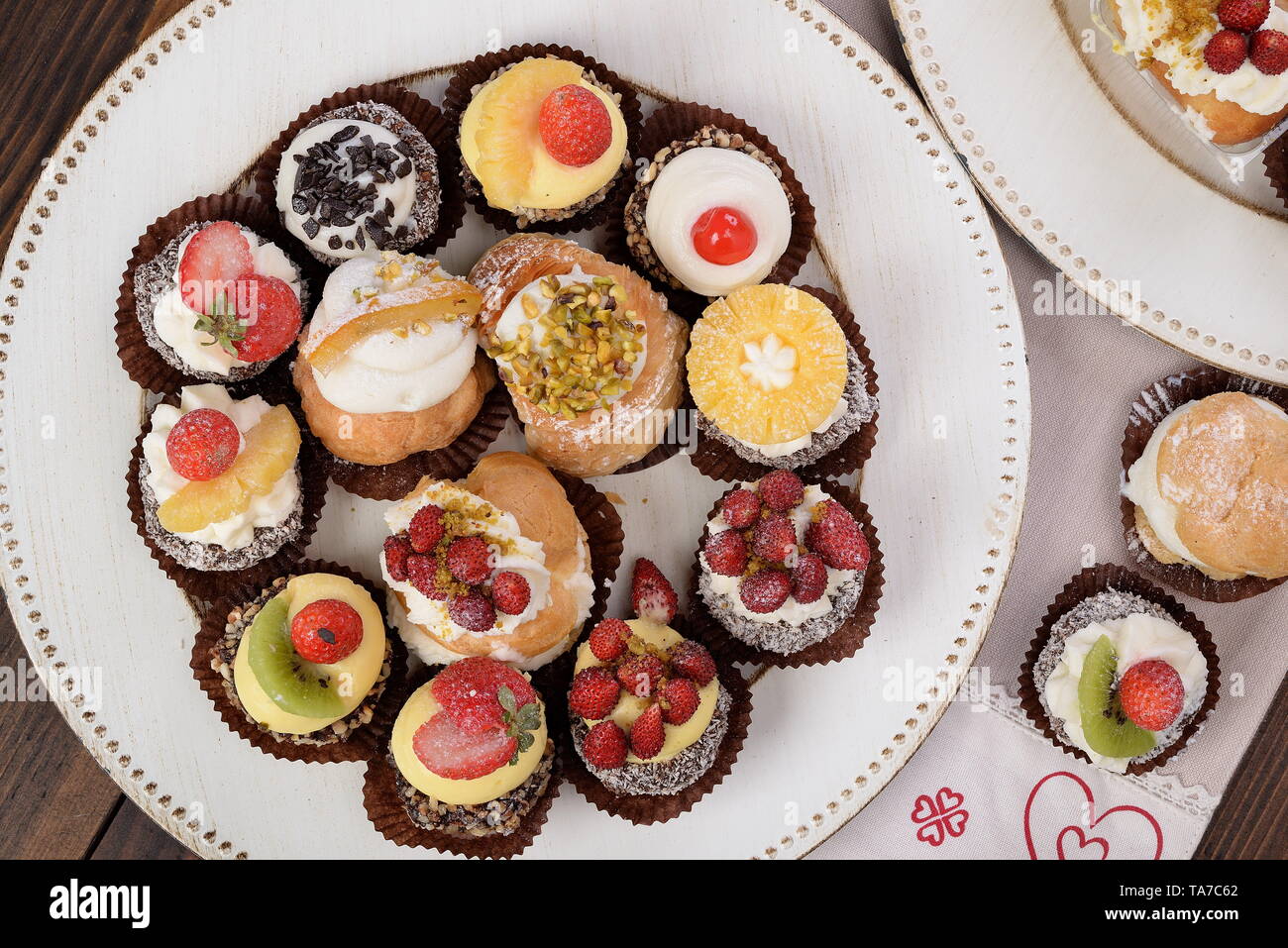 Puff pastry cannoli hi-res stock photography and images - Alamy