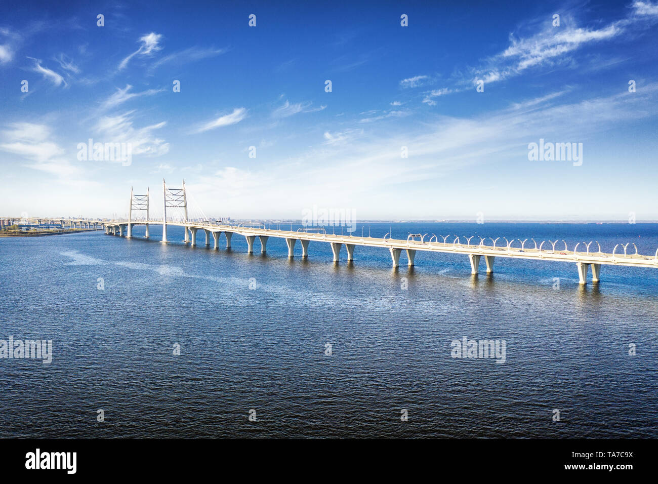 Elevated highway hi-res stock photography and images - Alamy