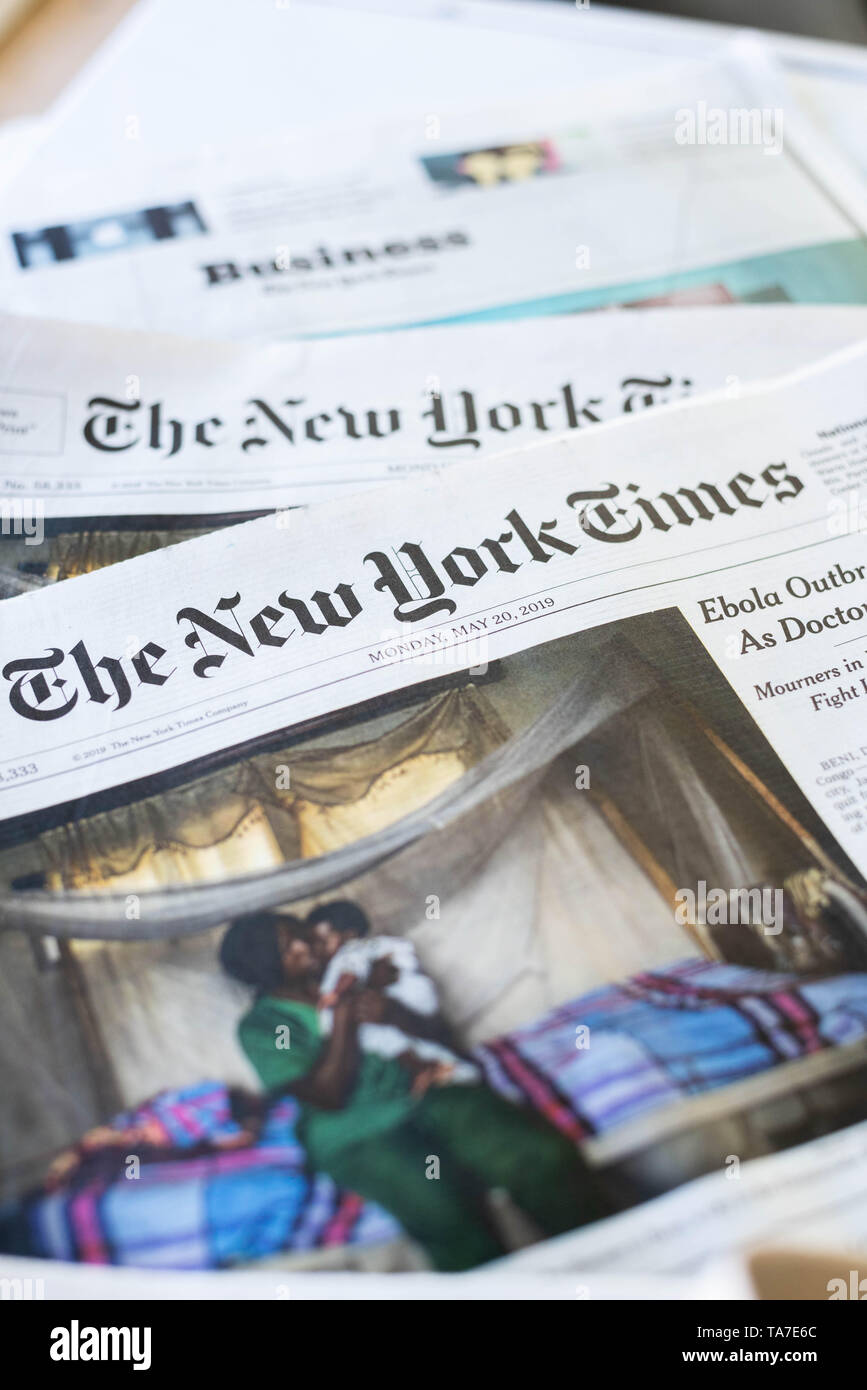New york times newspaper stack hi-res stock photography and images - Alamy