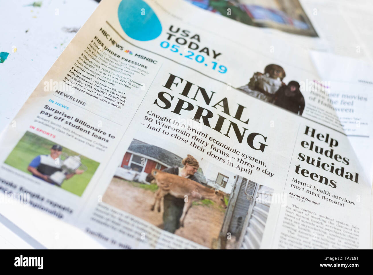 New york times newspaper stack hi-res stock photography and images - Alamy