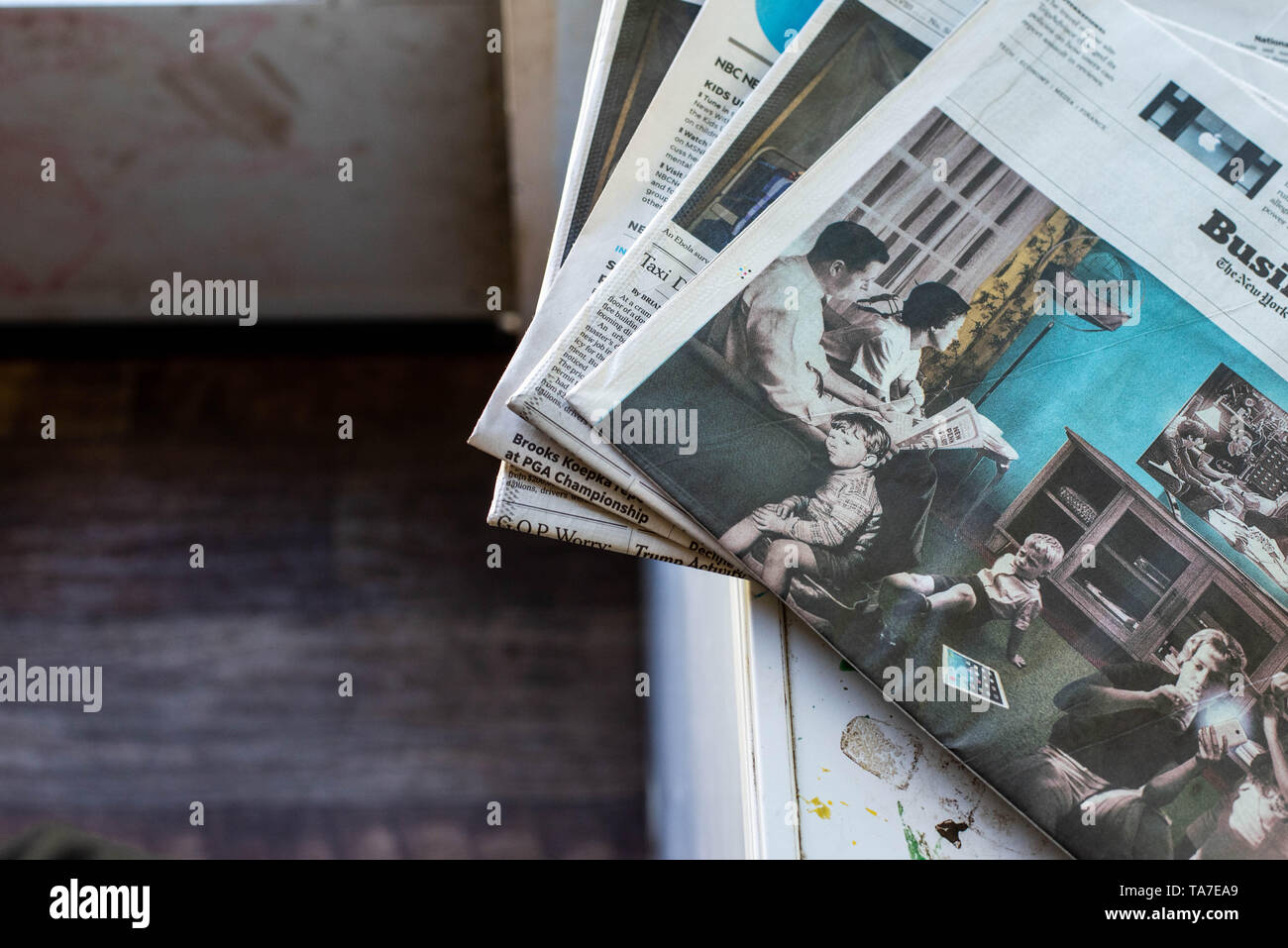New york times newspaper stack hi-res stock photography and images - Alamy