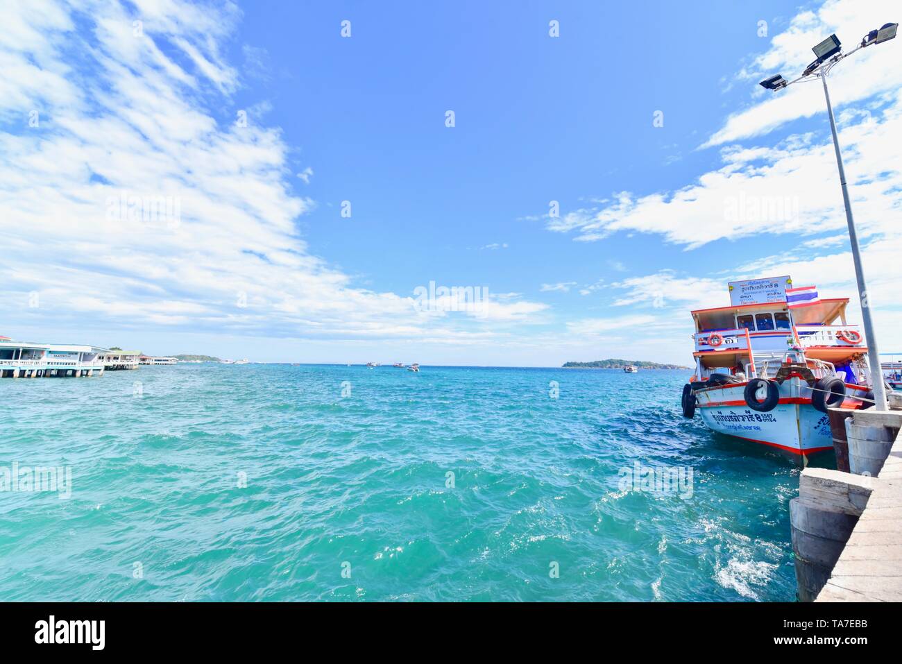 Pattaya thailand beach koh larn hi-res stock photography and images - Alamy