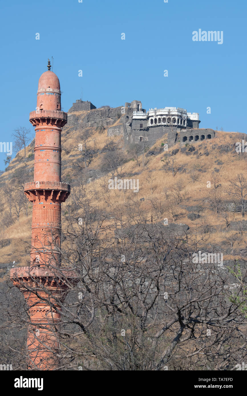 Daulatabad deogiri fort wall hi-res stock photography and images - Alamy